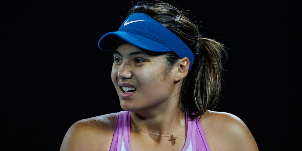What caused Emma Raducanu to exit the Australian Open?