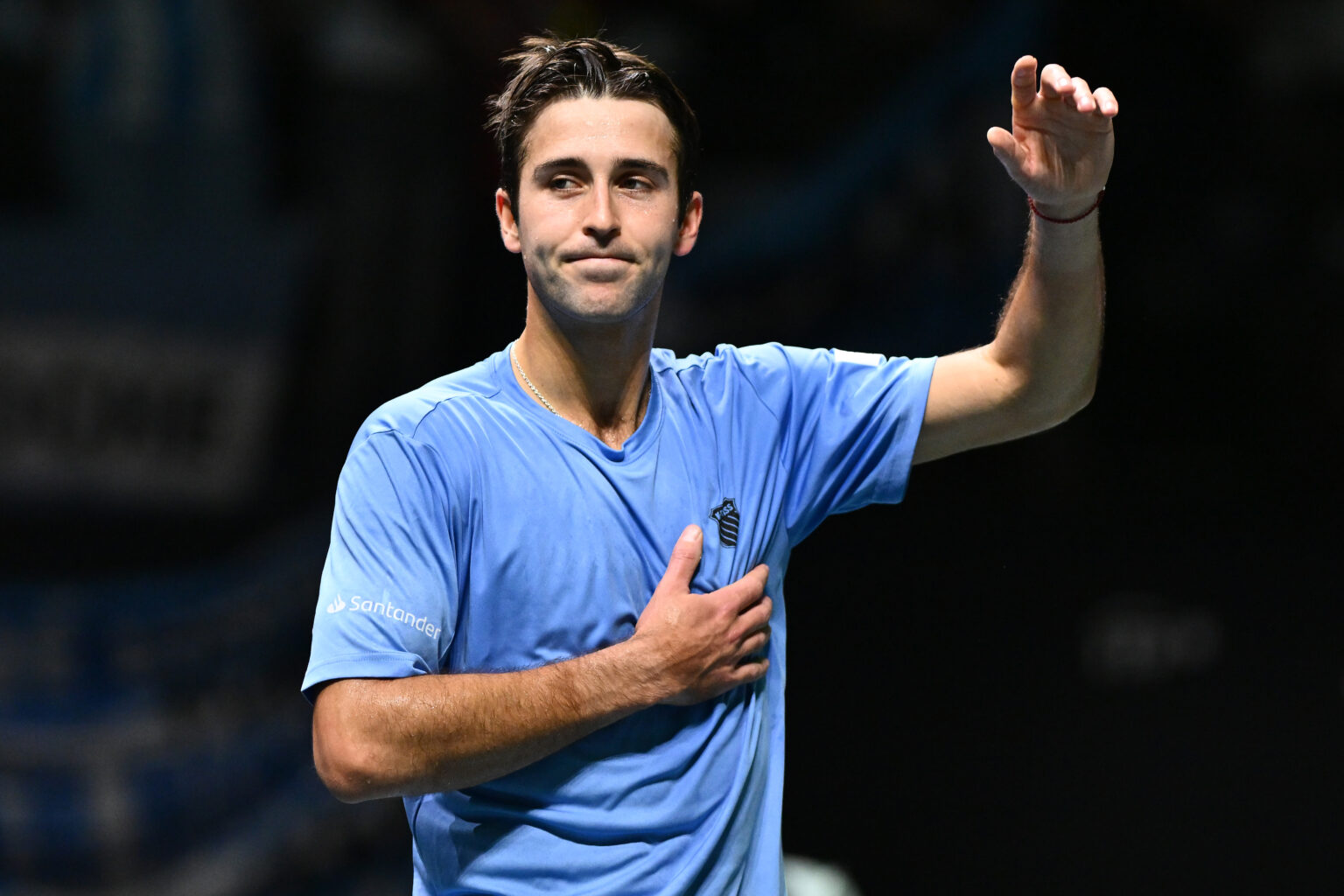 Tomas Martin Etcheverry hits incredible serving feat at the Davis Cup ...