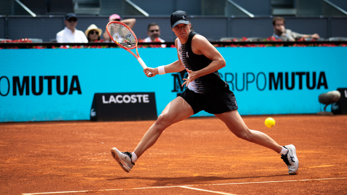 Iga Swiatek has sent a warning to her WTA rivals after defeating Daria ...